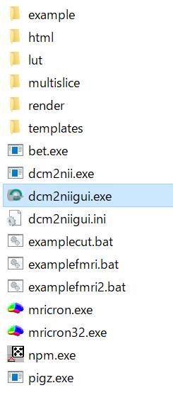 DICOM ファイルを dcm2nii にドラッグすれば、 NIfTI ファイルが作成されます。